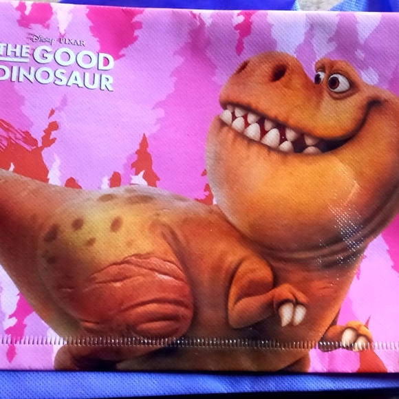 Disney | Office | Dinosaur Disney Pixar Child Book Cases With Strap Set ...